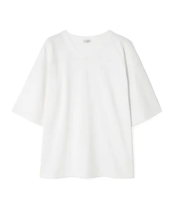 ST. AGNI Minimalist T-shirt