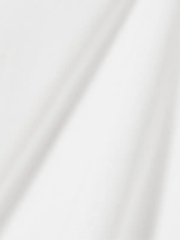 ST. AGNI Minimalist T-shirt