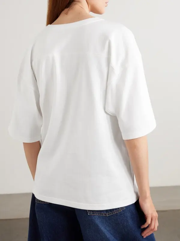 ST. AGNI Minimalist T-shirt