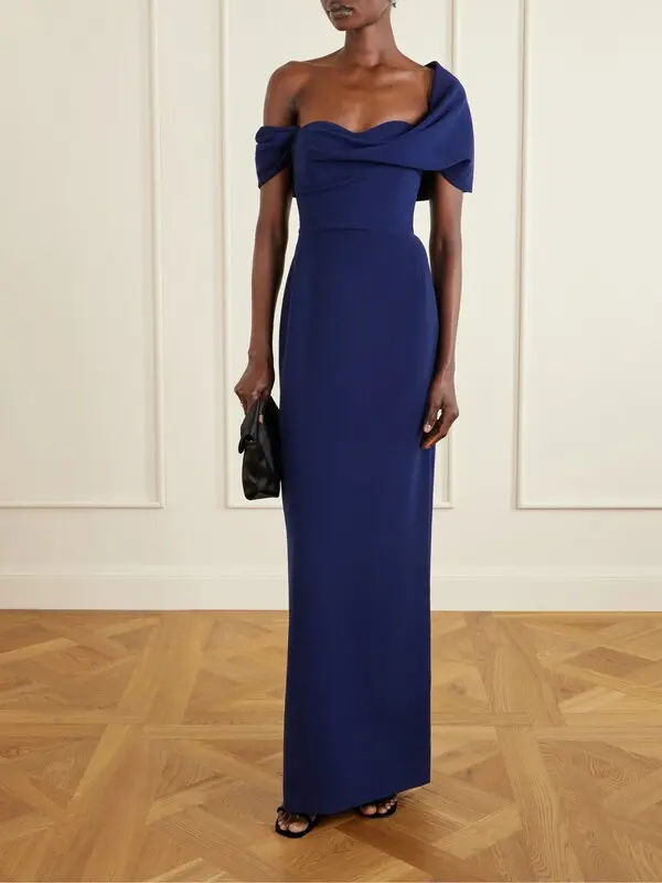 Carolina Herrera An Elegant Long Dress