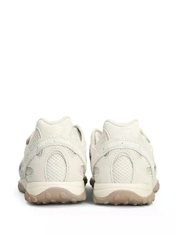 NEW BALANCE 204v Sneakers - Neutrals