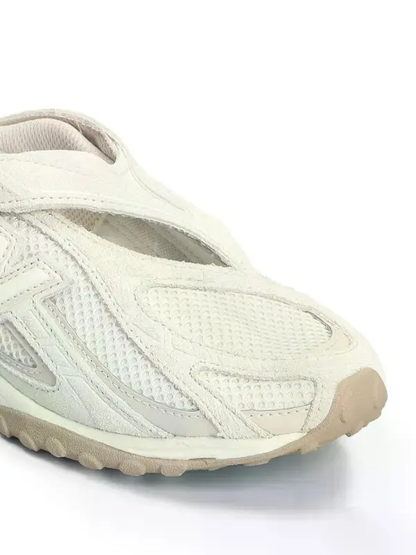 NEW BALANCE 204v Sneakers - Neutrals