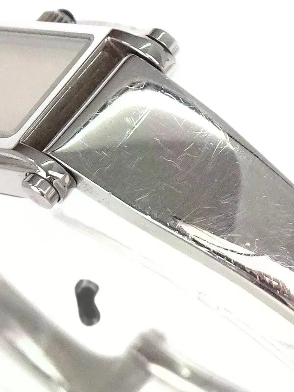 Gucci 1500l 30mm Watch