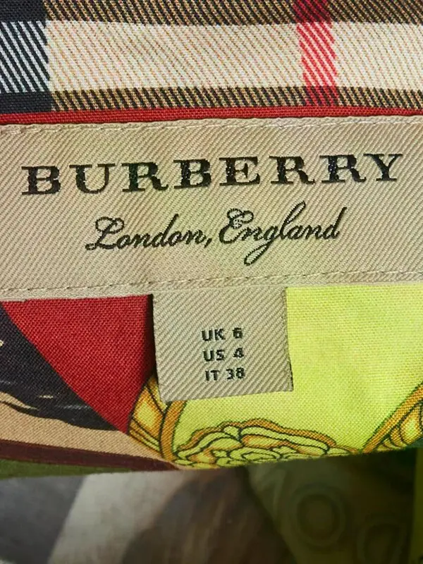 Burberry Sleeveless Shirt