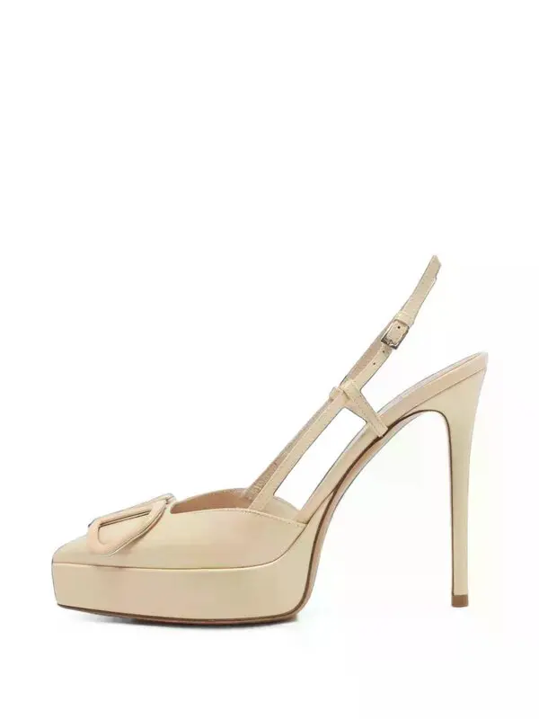 Valentino Garavani Vlogo Slingback Pumps
