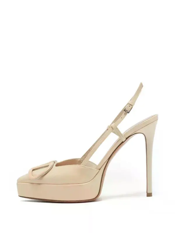 Valentino Garavani Vlogo Slingback Pumps - Neutrals
