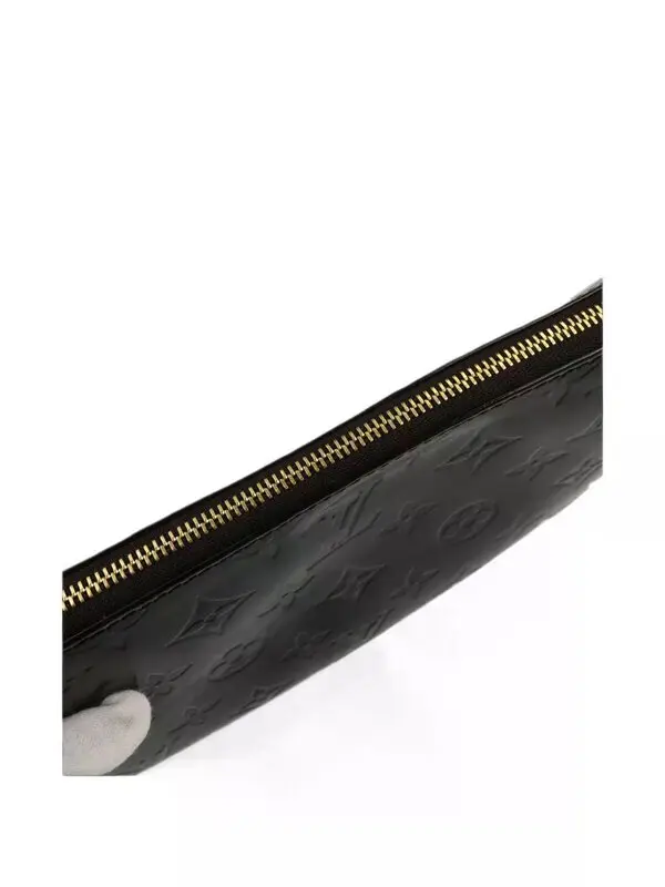 LOUIS VUITTON Vernis Pochette Accessoires Handbag