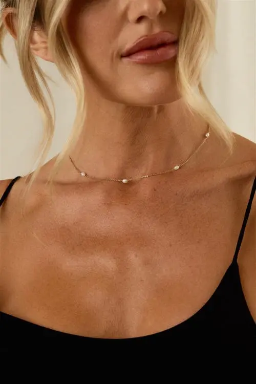 SET & STONES Madeline Pearl Necklace