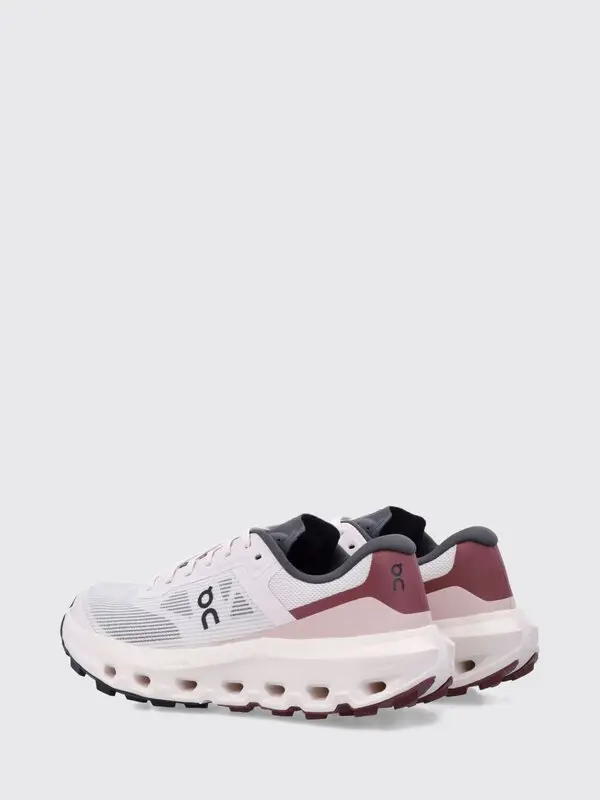 On Cloudvista 3 Lightweight And Breathable Running Trainers