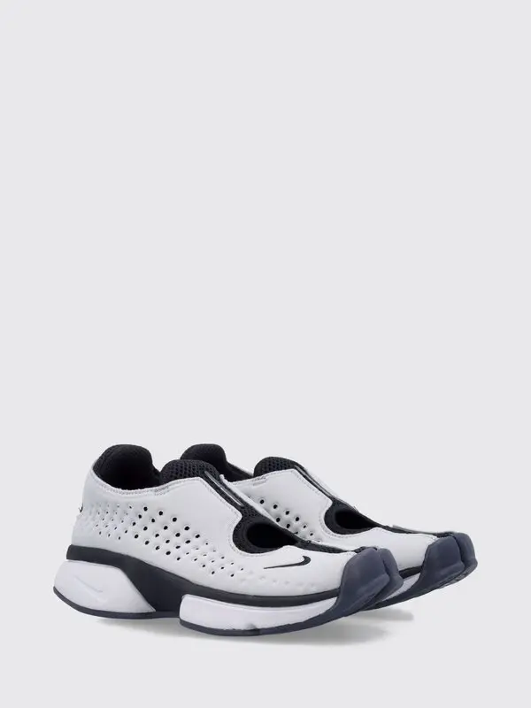 Nike Sneakers - Silver