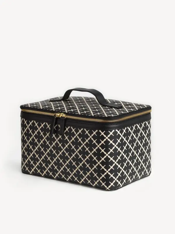 BY MALENE BIRGER Bae Beauty Cosmetics Case