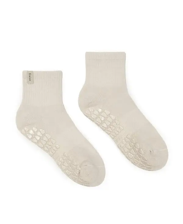 FRAISE Quarter Crew Grip Sock - Stone