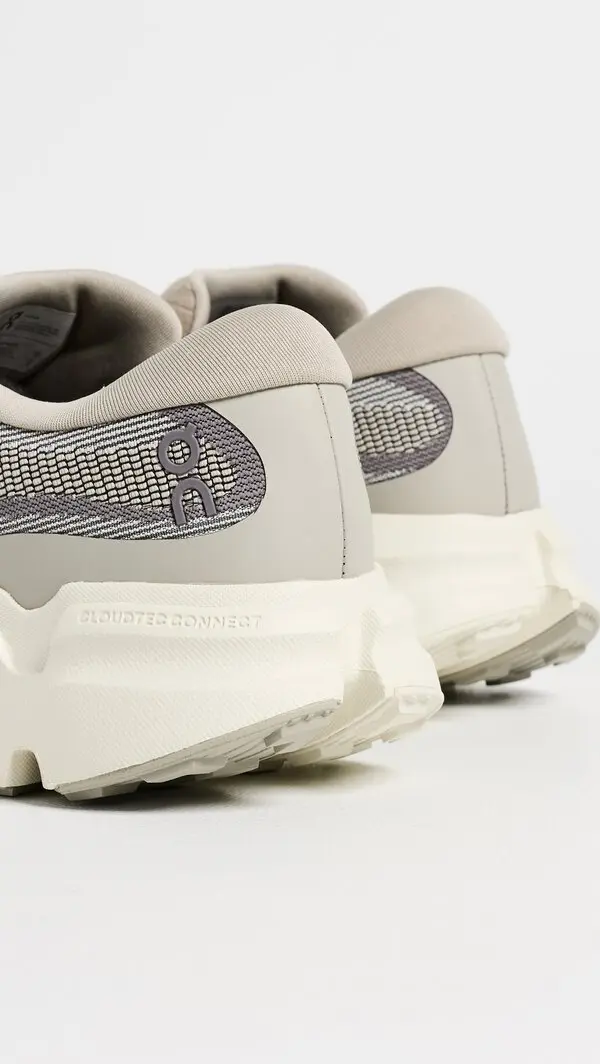 On Cloudsoma Hike Sneakers