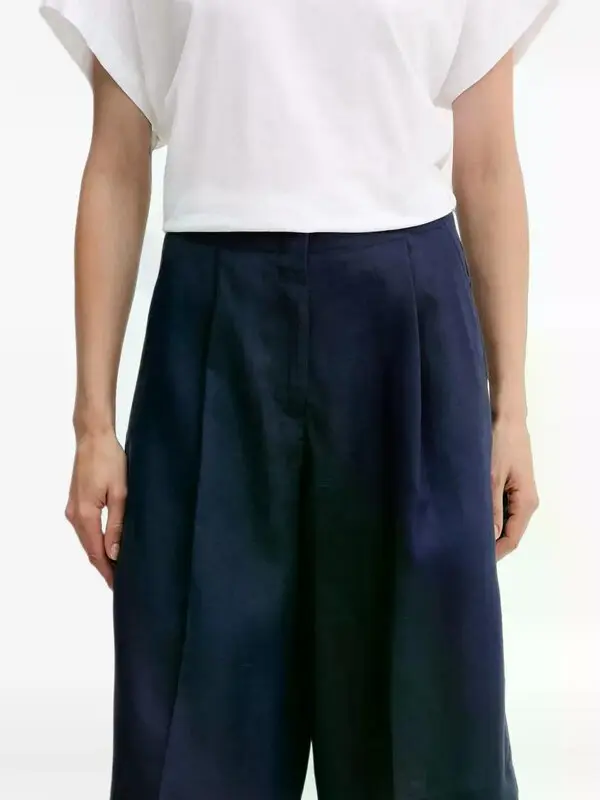 BENETTON Pleated Shorts