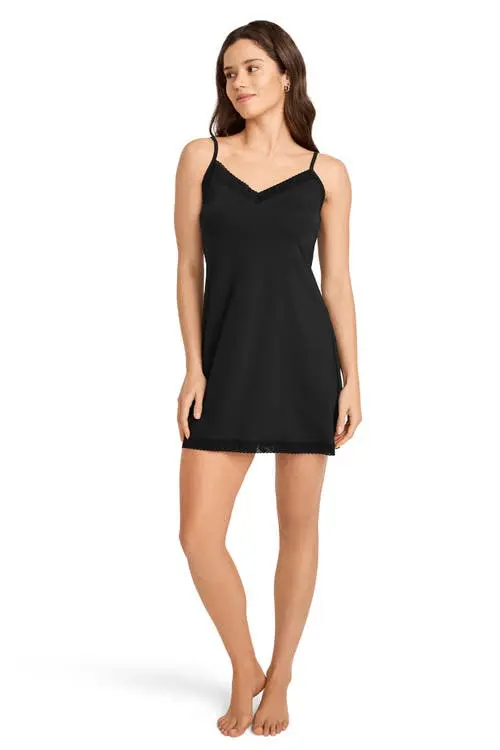 JOCKEY Skimmies Ultralight Smoothing Soft Stretch Lace Slip - Black