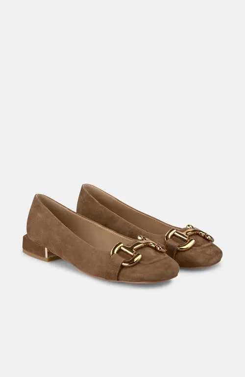 ALMA EN PENA Stirrups Flat Shoe - Brown