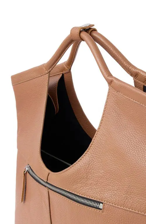 BEHNO Arendt Pebble Leather Tote - Tan