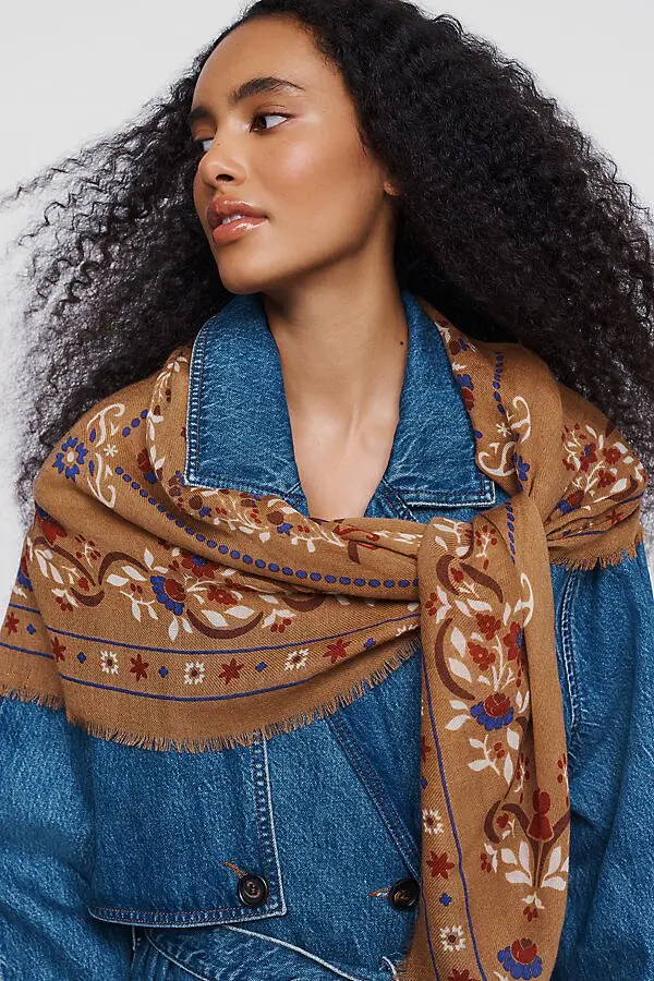 MAISON LECOMTE FLAMENT Cashmere Triangle Scarf