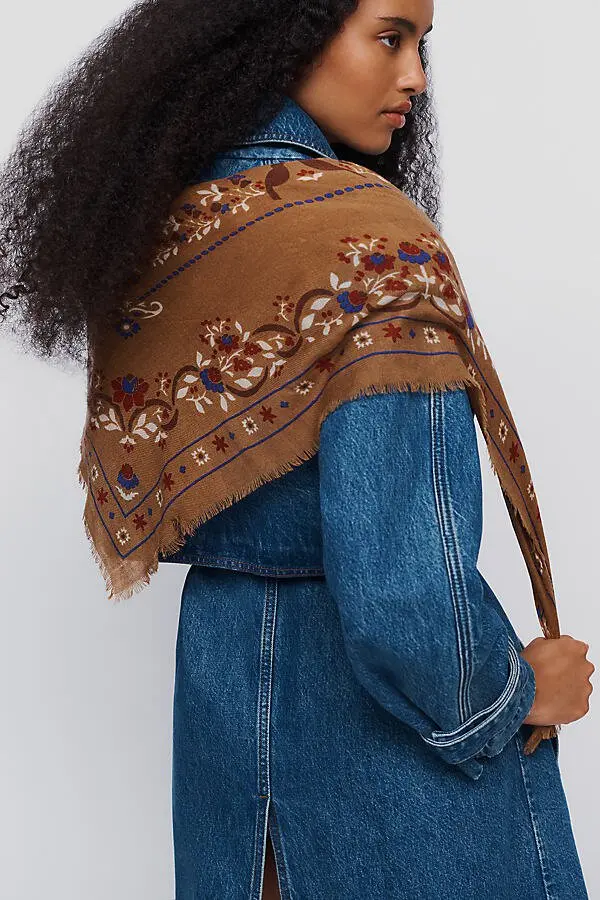 MAISON LECOMTE FLAMENT Cashmere Triangle Scarf