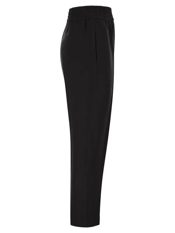 Brunello Cucinelli Baggy Pull-up Trousers In Viscose And Linen Fluid Twill - Black