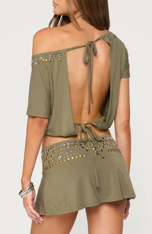 EDIKTED Feeva Studded Backless Off-the-shoulder T-shirt