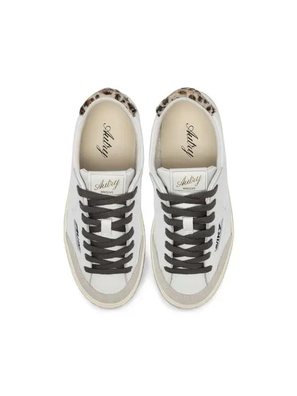 AUTRY Contrast Heel Low-top Sneakers