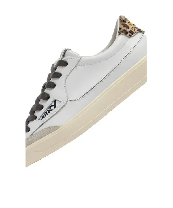 AUTRY Contrast Heel Low-top Sneakers