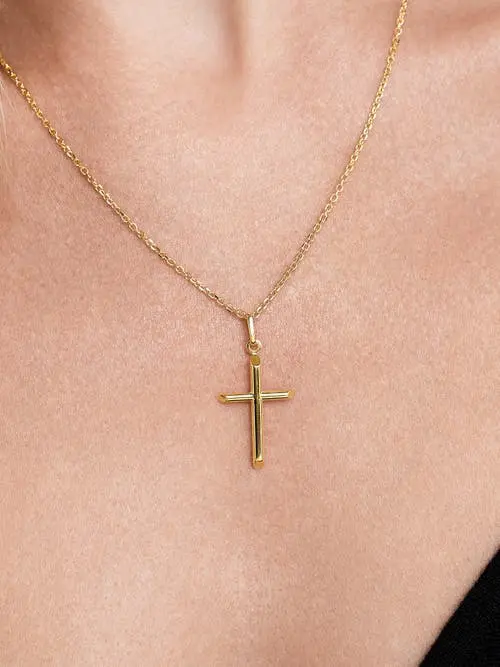 DEVATA Cross Tube Pendant With Cable Chain Necklace