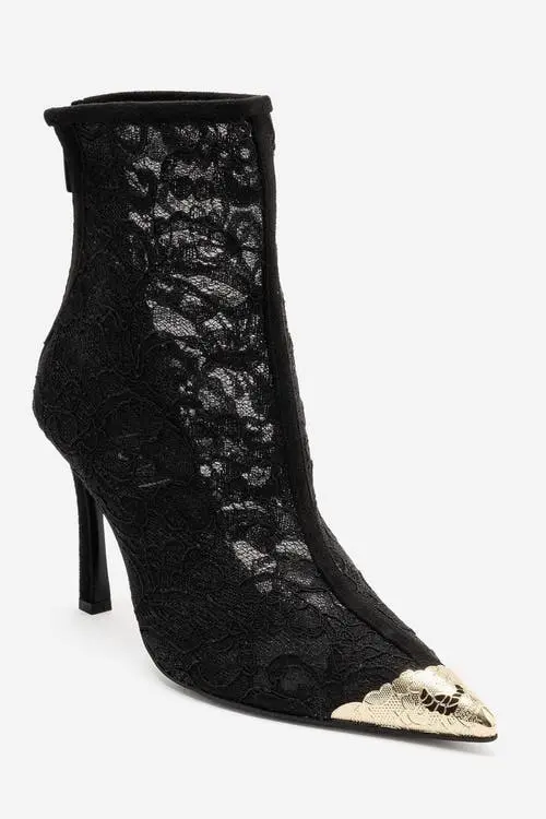 PROLOGUE SHOES Cliff Lace Stiletto Boot - Black