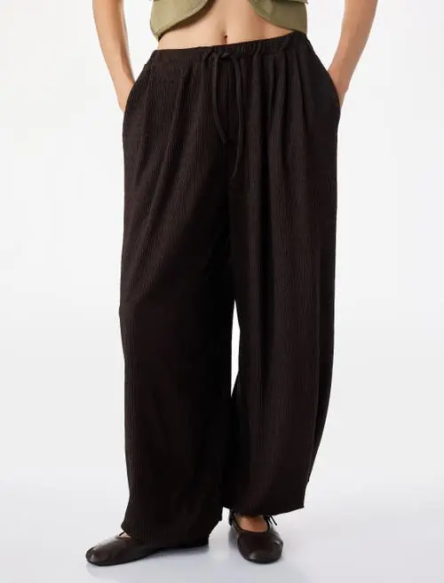 Koton Relaxed Crinkled Jersey Balloon Pants