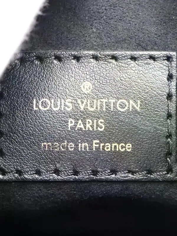 LOUIS VUITTON 2021-2026 Monogram Canoe Bucket Bag