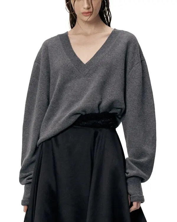 L'EMIUNE Wool & Cashmere V Neck Sweater