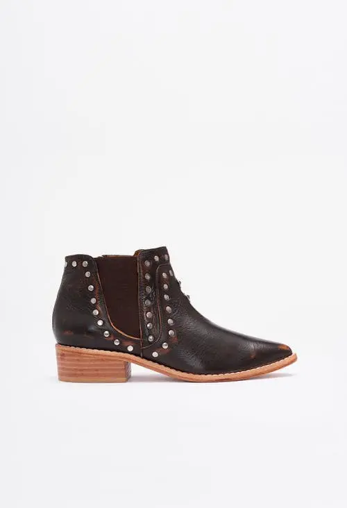 CLARA BARCELO Take It Or Leave It Studded Leather Chelsea Boot - Brown