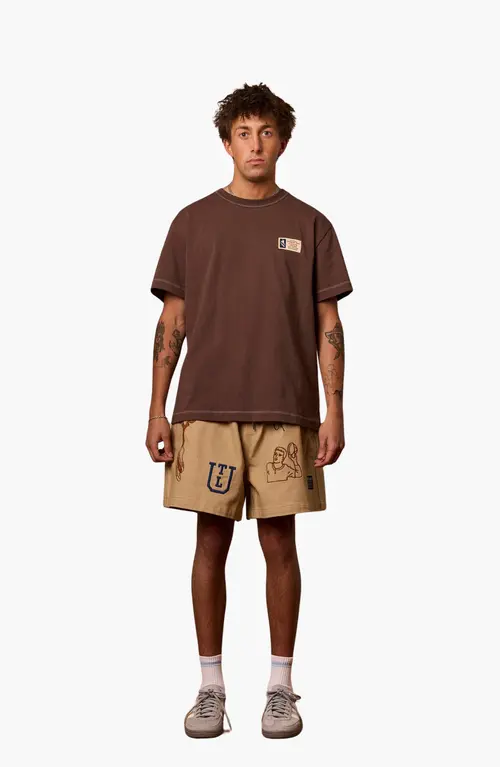 UNDER THE LIGHTS The Patch Tee - Brown