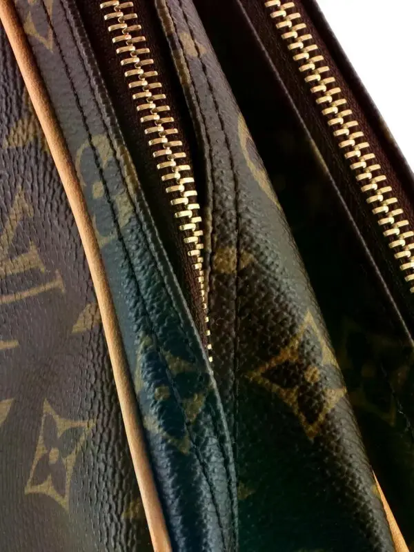 LOUIS VUITTON Reporter Bag Monogram Canvas Pm Crossbody Bag