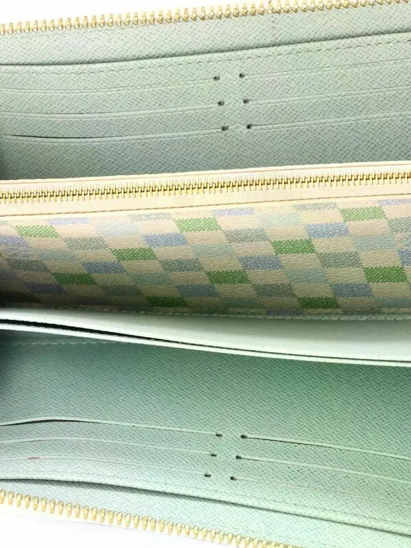 LOUIS VUITTON Zippy Wallet Limited Edition Damierlicious Giant Small Wallets