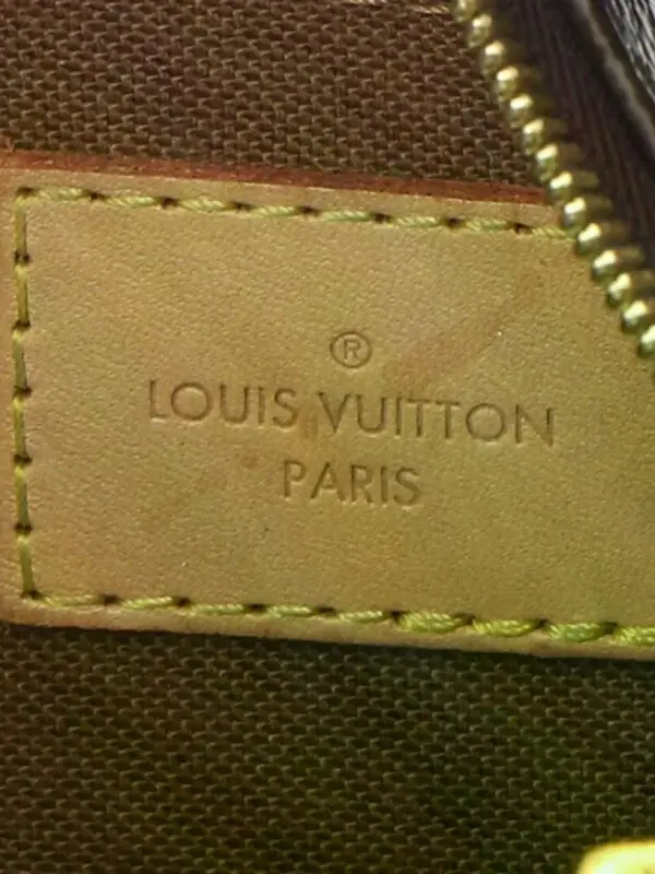 LOUIS VUITTON Multi Pochette Accessoires Monogram Canvas Crossbody Bag