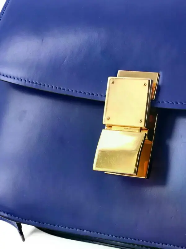 Celine Classic Box Bag Smooth Leather Medium Crossbody Bag