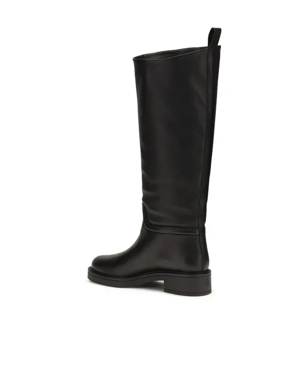 STUART WEITZMAN Round-toe Tall Boots