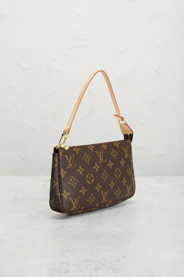 LOUIS VUITTON Monogram Pochette Accessoires Shoulder Bag