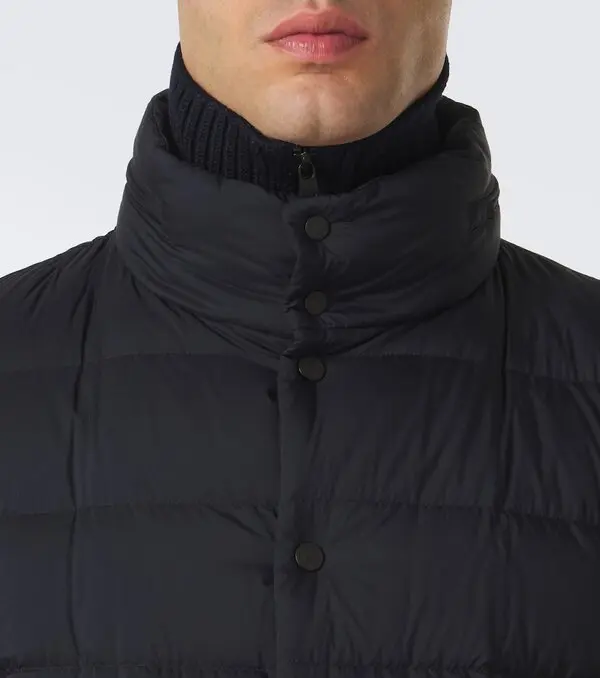 Moncler Elarune Hooded Down Jacket
