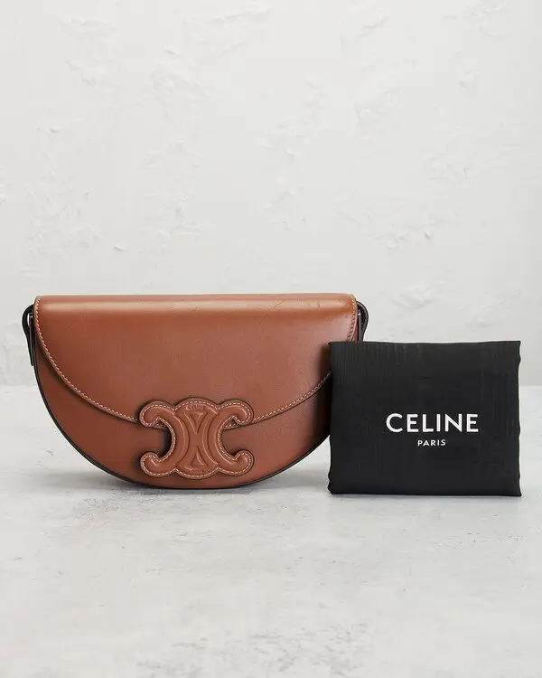 FWRD RENEW Celine Besace Cuir Triomphe Shoulder Bag