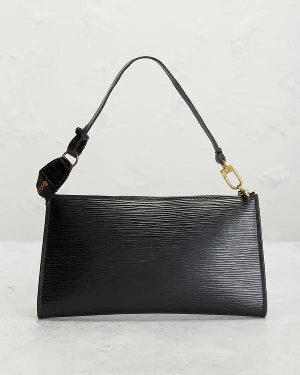 FWRD RENEW Louis Vuitton Epi Pochette Accessoires 21 Shoulder Bag