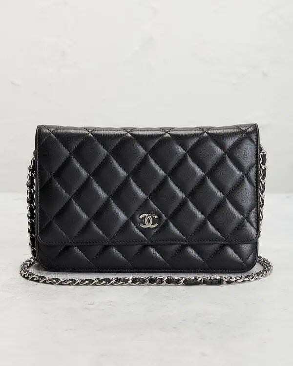 FWRD RENEW Chanel Lambskin Classic Wallet On Chain