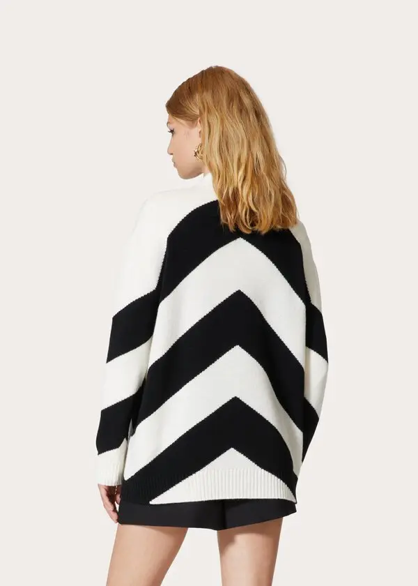 Valentino Garavani Chevron-knitted Crewneck Jumper