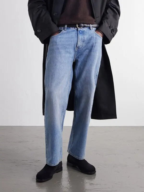 Manolo Blahnik Sempione Manny Suede Chelsea Boots