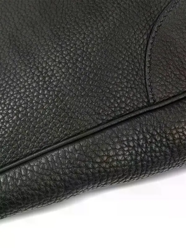 Hermès 2004 31 Trim Taurillon Clemence Shoulder Bag