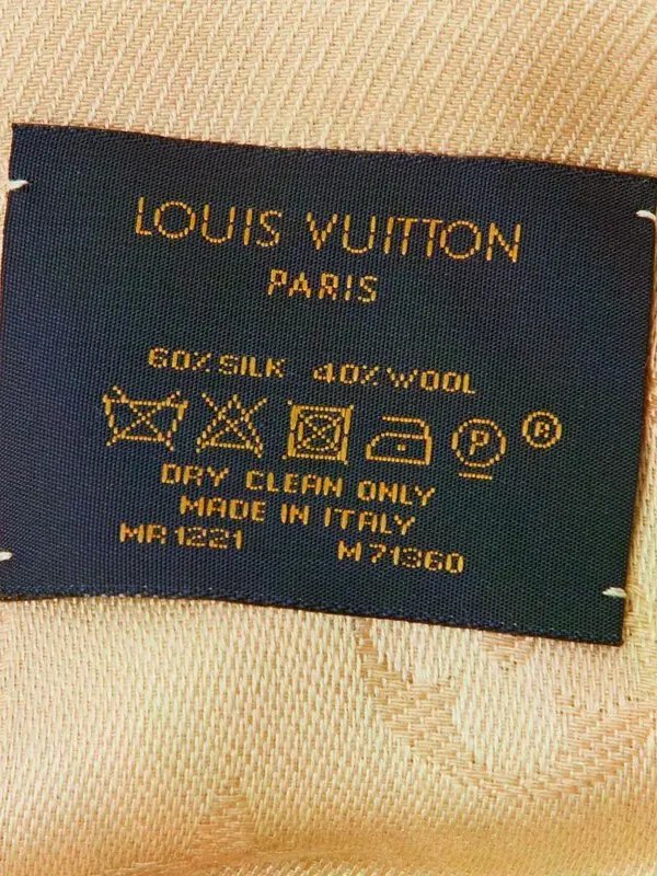 LOUIS VUITTON Dune Classique Monogram Motif Shawl