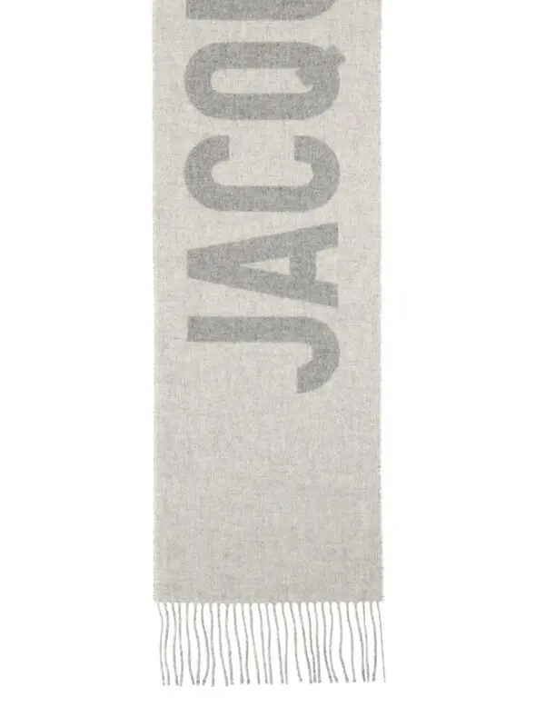 Jacquemus Sciarpa In Lana Con Frange E Logo