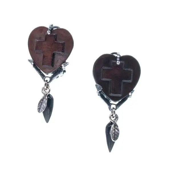 GEM KINGDOM Black Mother Of Pearl Heart & Cross Ear Clips - Black/silver